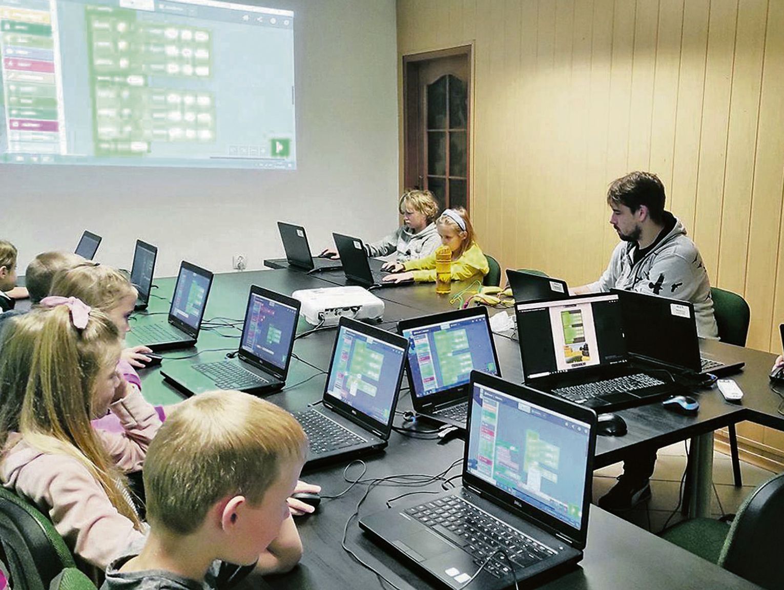 Bezpłatne zajęcia z programowania clickON. Wiemy, jak się zapisać
